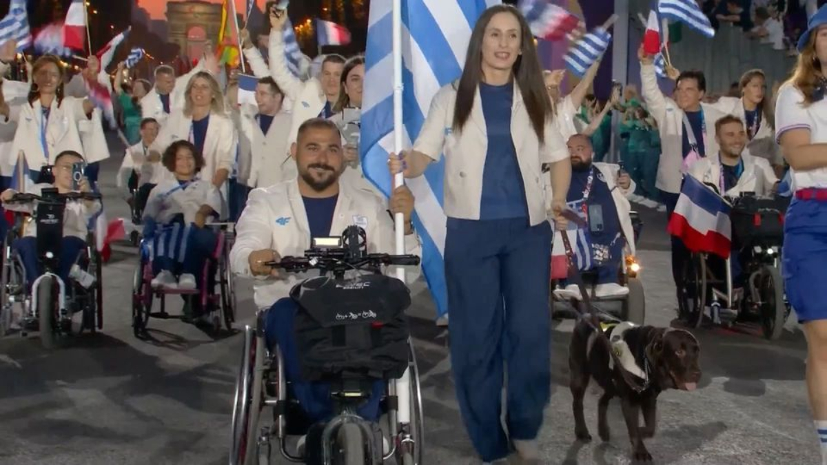 Η Ελληνική Παραολυμπιακή αποστολή έκανε την είσοδο της στη Πλατεία ...