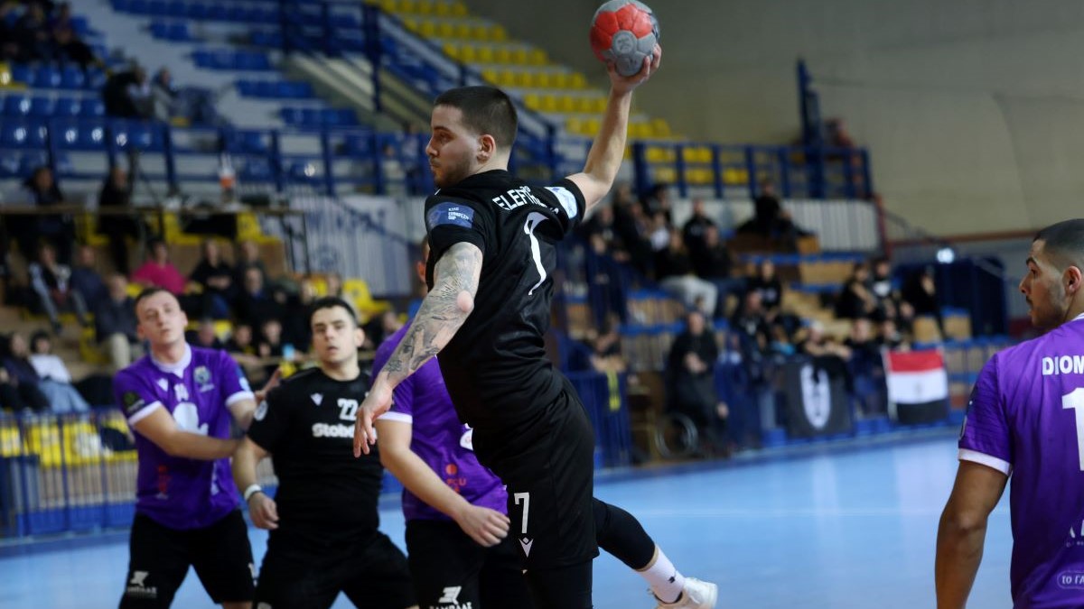Έπιασε την ΑΕΚ στην κορυφή ο ΠΑΟΚ - www.ertsports.gr